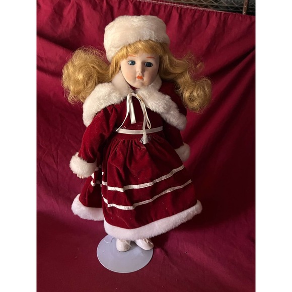 Toys | 15 Porcelain Doll Wred Velvet Dress Heritage Mint Collection ...